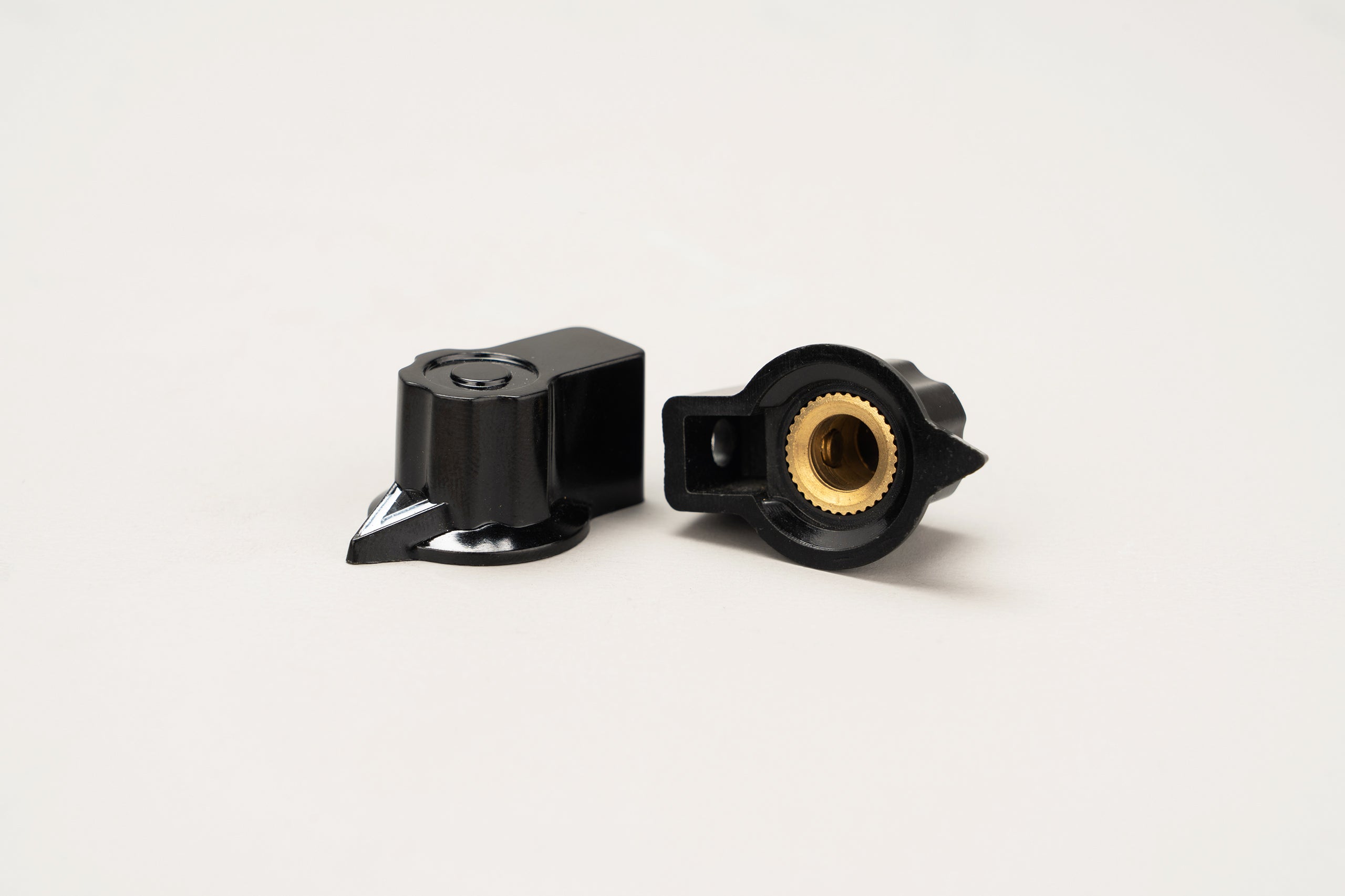 Small Bakelite Knob – Z&H Designs